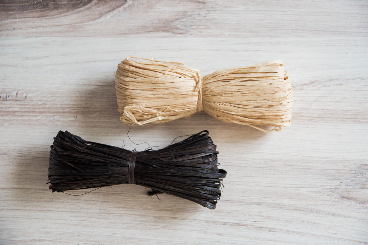 Raffia Bundles | Crafter