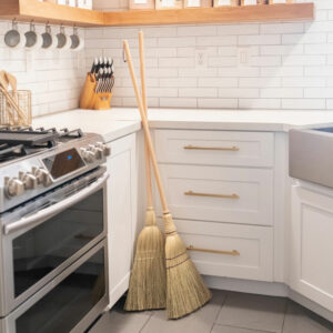 Build Your Own: Long-Handle Brooms | Crafter