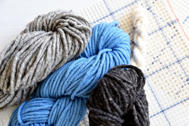 Locker Hooking Kit and Video | The Crafter’s Box