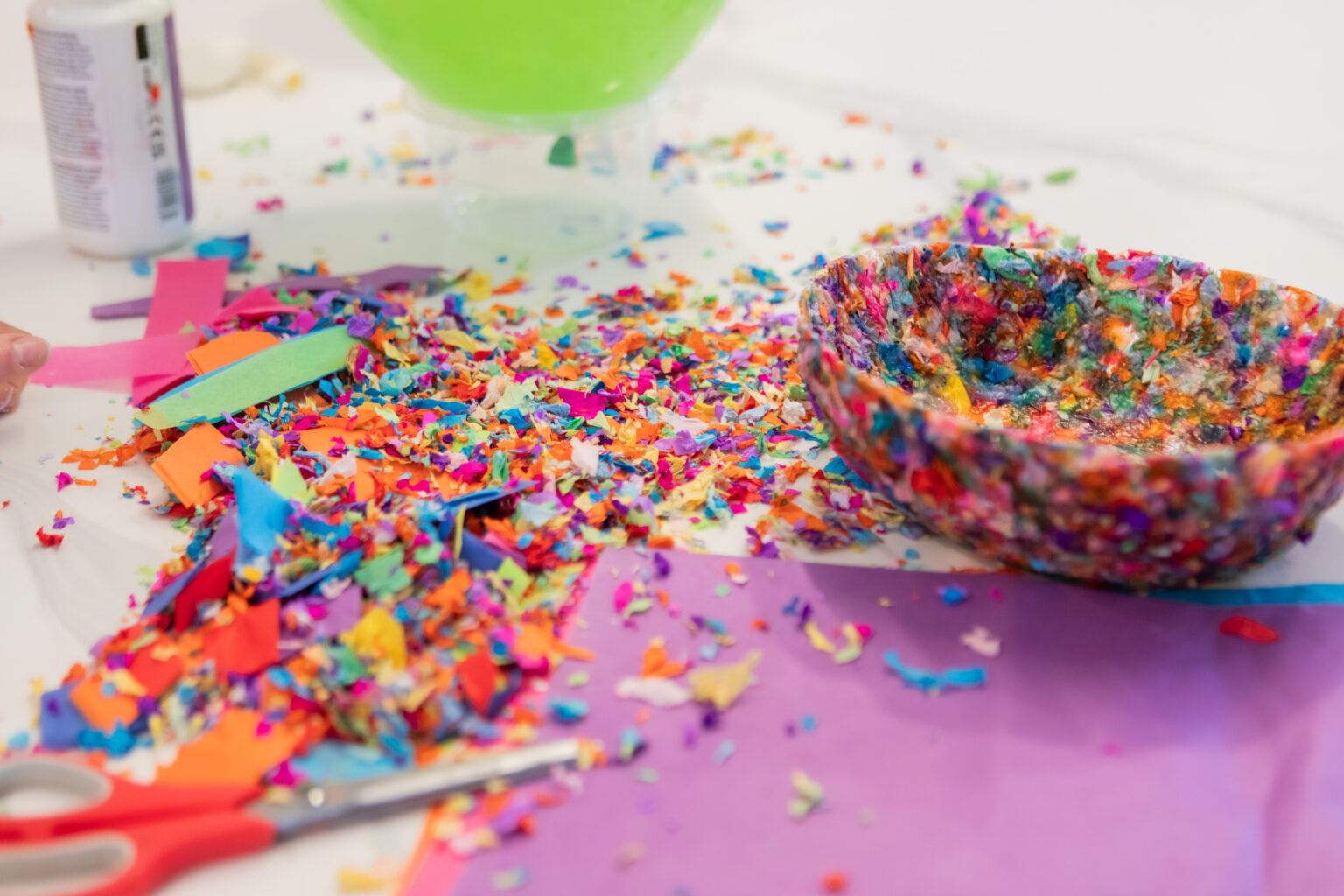 Confetti Balloon Bowls Workshop | Crafter