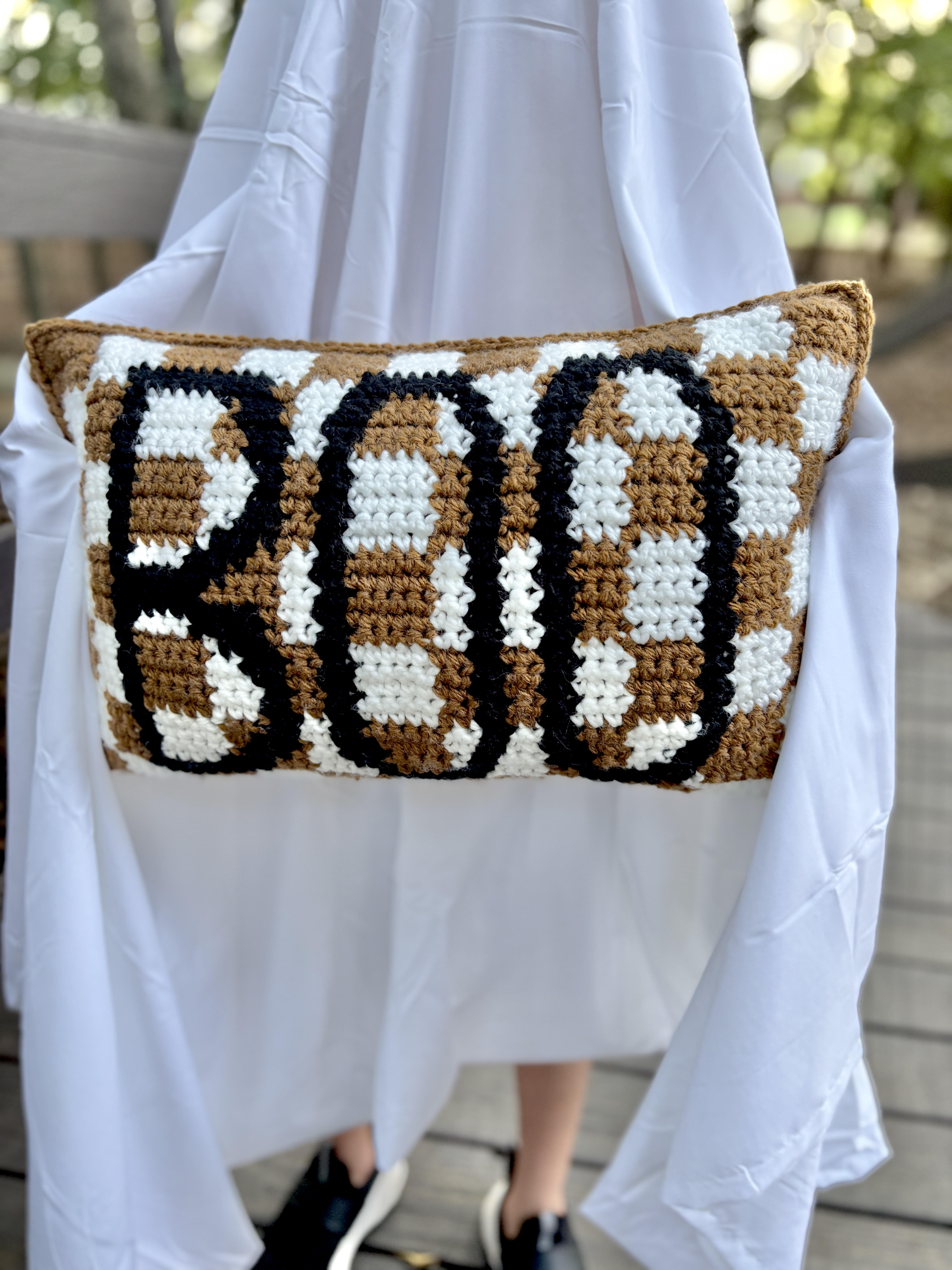 Boo Crochet Pillow Digital Pattern | Crafter